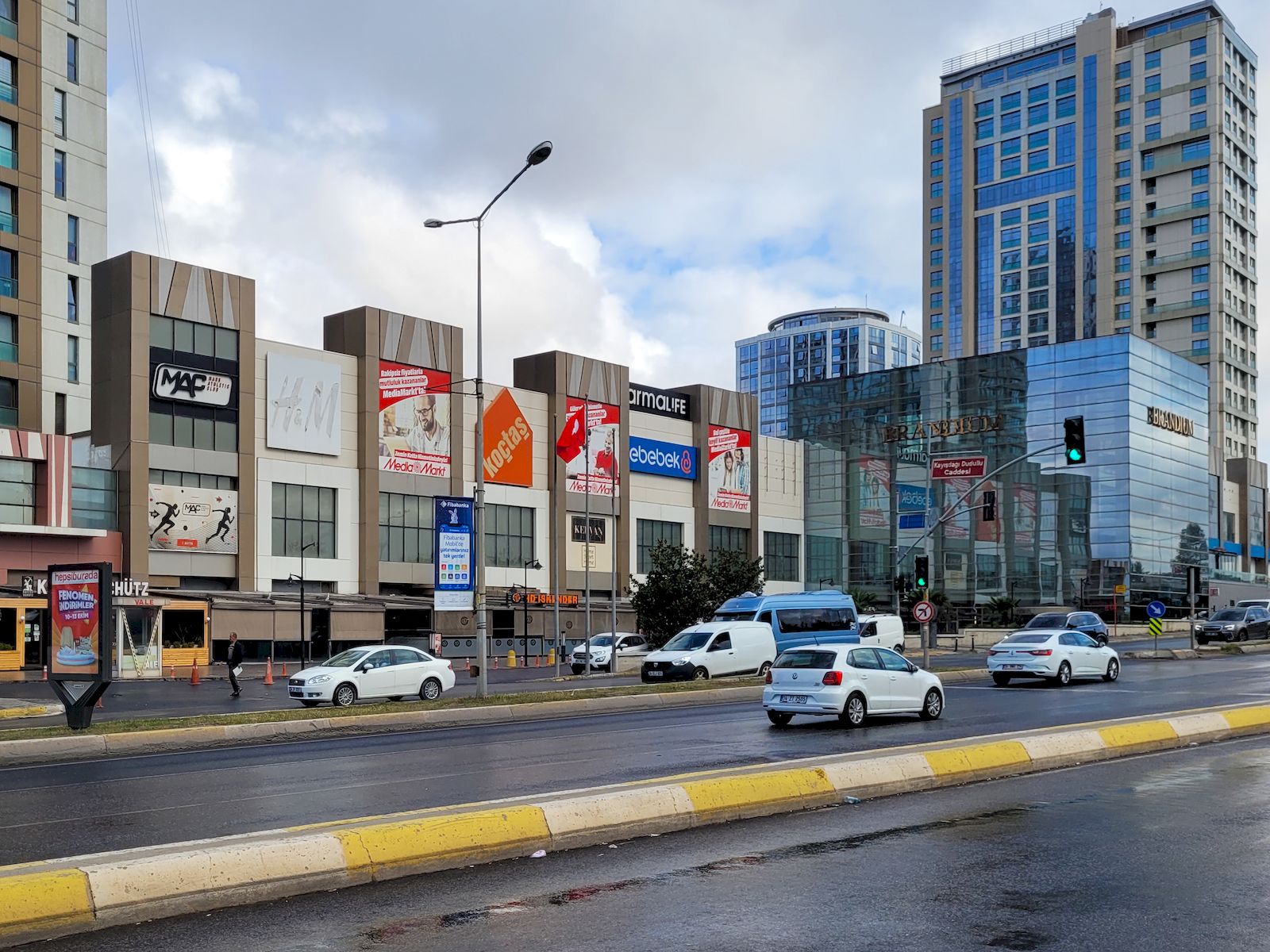 Brandium AVM çalışma saatleri, mağazalar ve diğer bilgiler - i24Haber